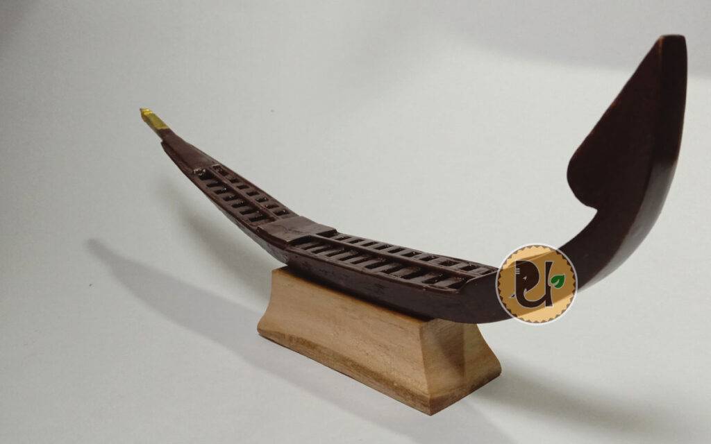 Wooden Miniature Kerala Snake Boat Chundan vallam7 - Udhaya Toys